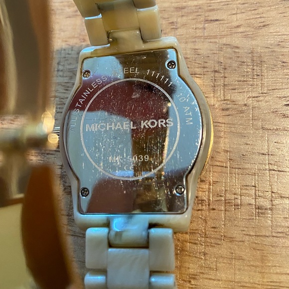 Michael Kors | Accessories | Michael Kors Jet Set Horn Watch Mk539 ...